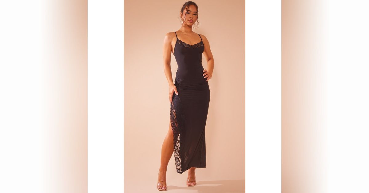 Résultats de la recherche “robe-cocktail-moulante-fendue-en-dentelle-volants-31110420089” | Modalova